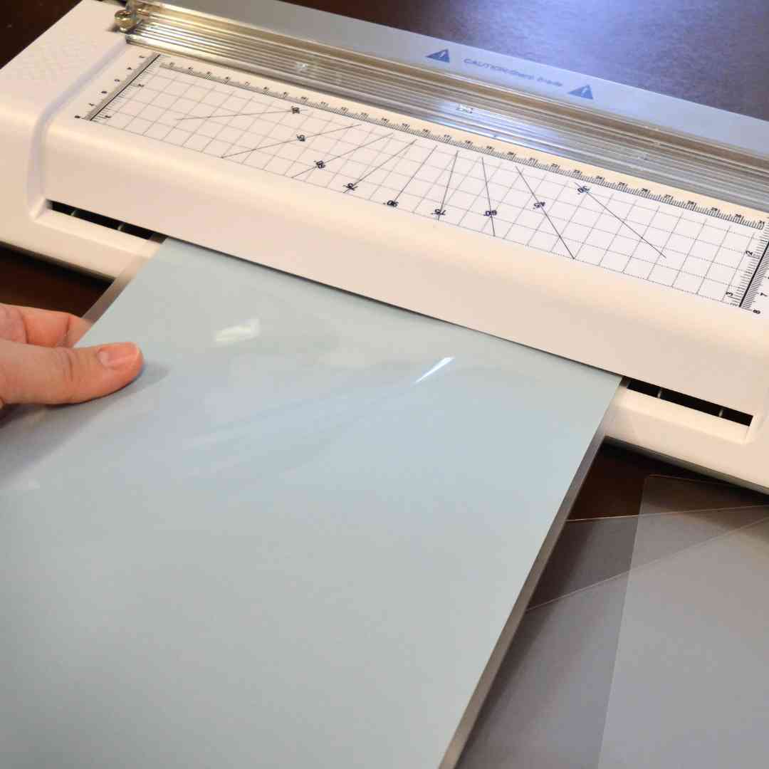 Whiteboard Alternatives: What To Use if You Don’t Have a Whiteboard ...